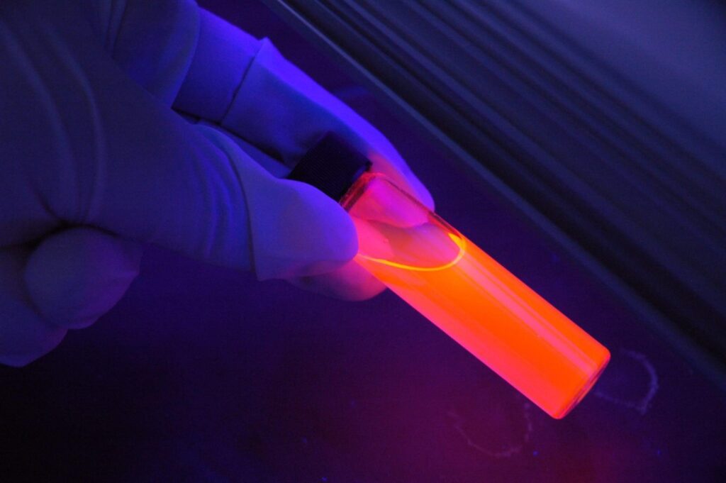 Lab Temperature Monitoring | 24/7 Support | SensoScientific